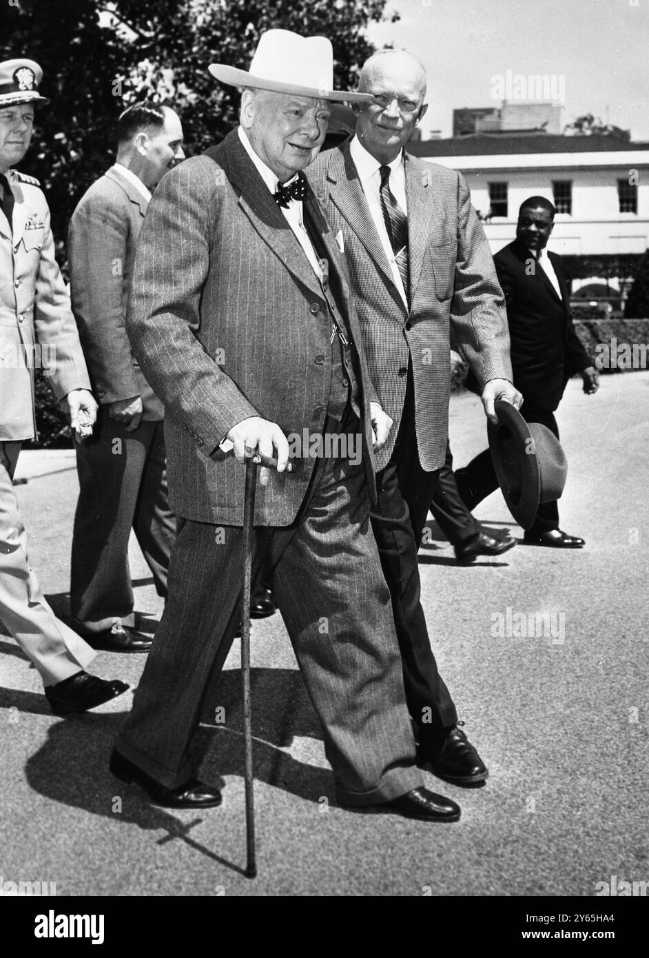 Take A Helicopter Trip . Sir Winston Churchill and President Eisenhower ...