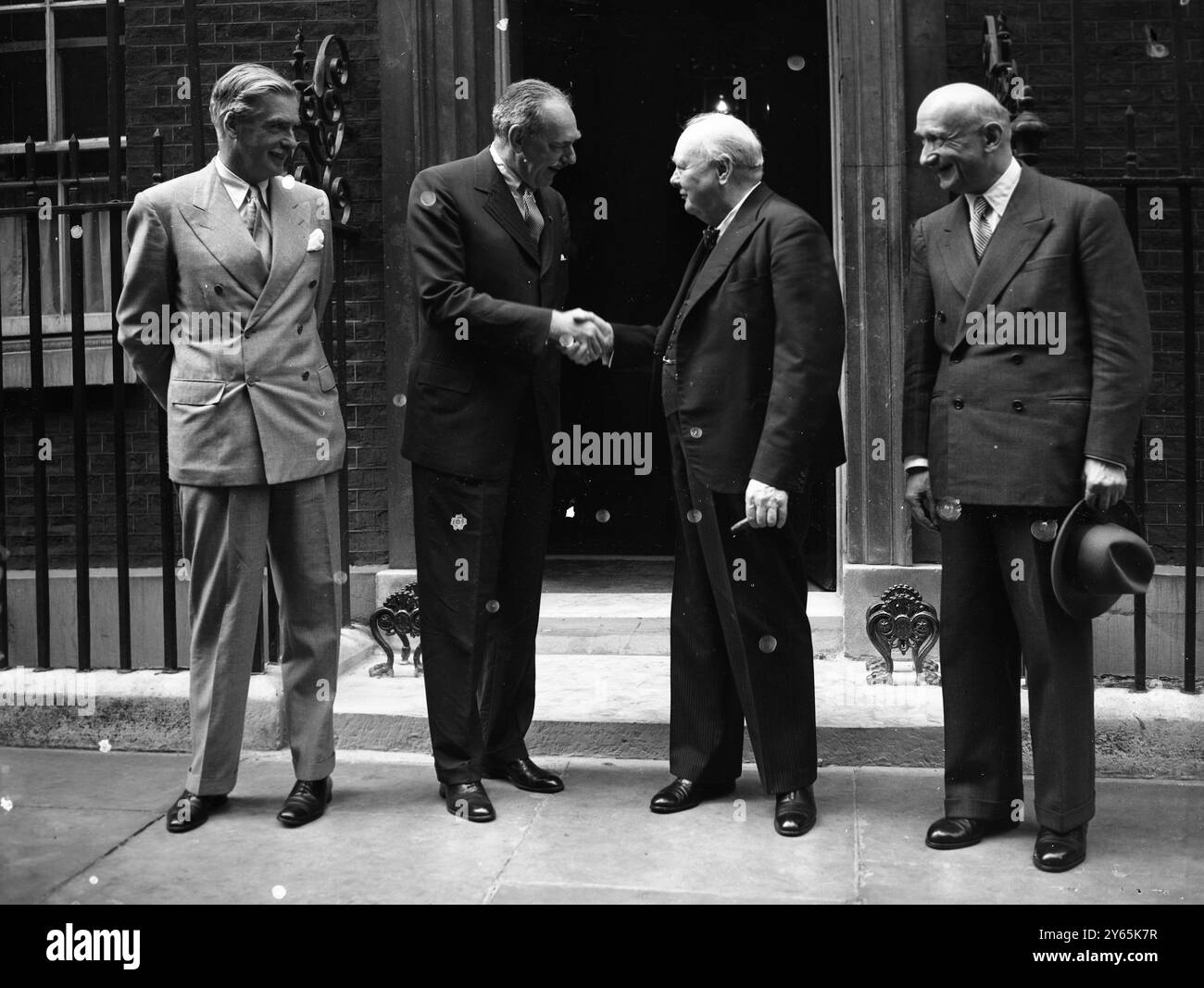 Take french leave hi-res stock photography and images - Alamy