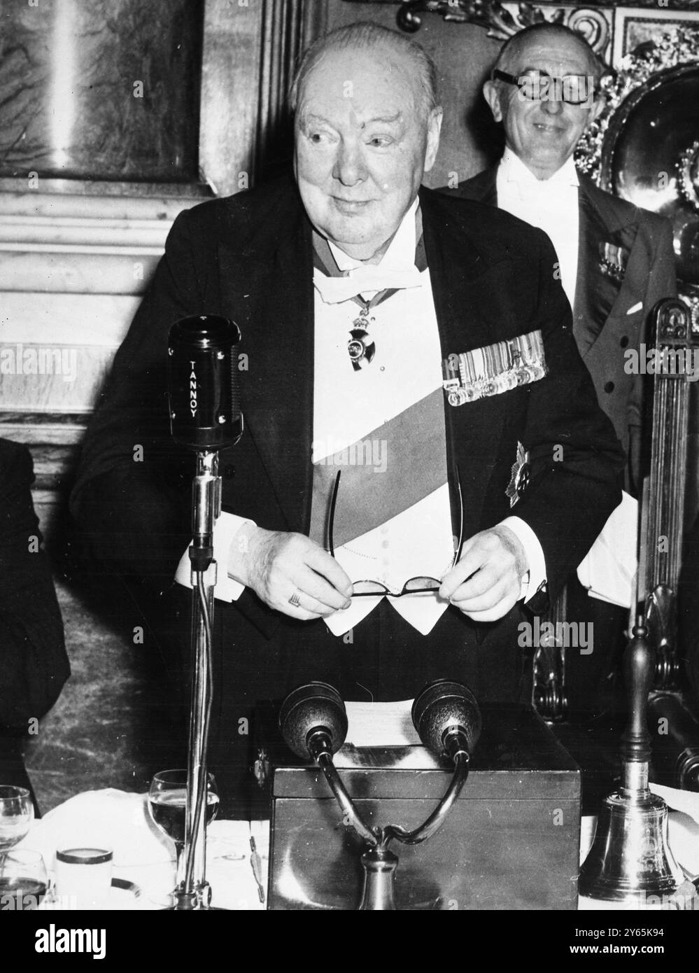 Sir Winston Recieves Williamsburg Award Sir Winston Churchill speaking ...