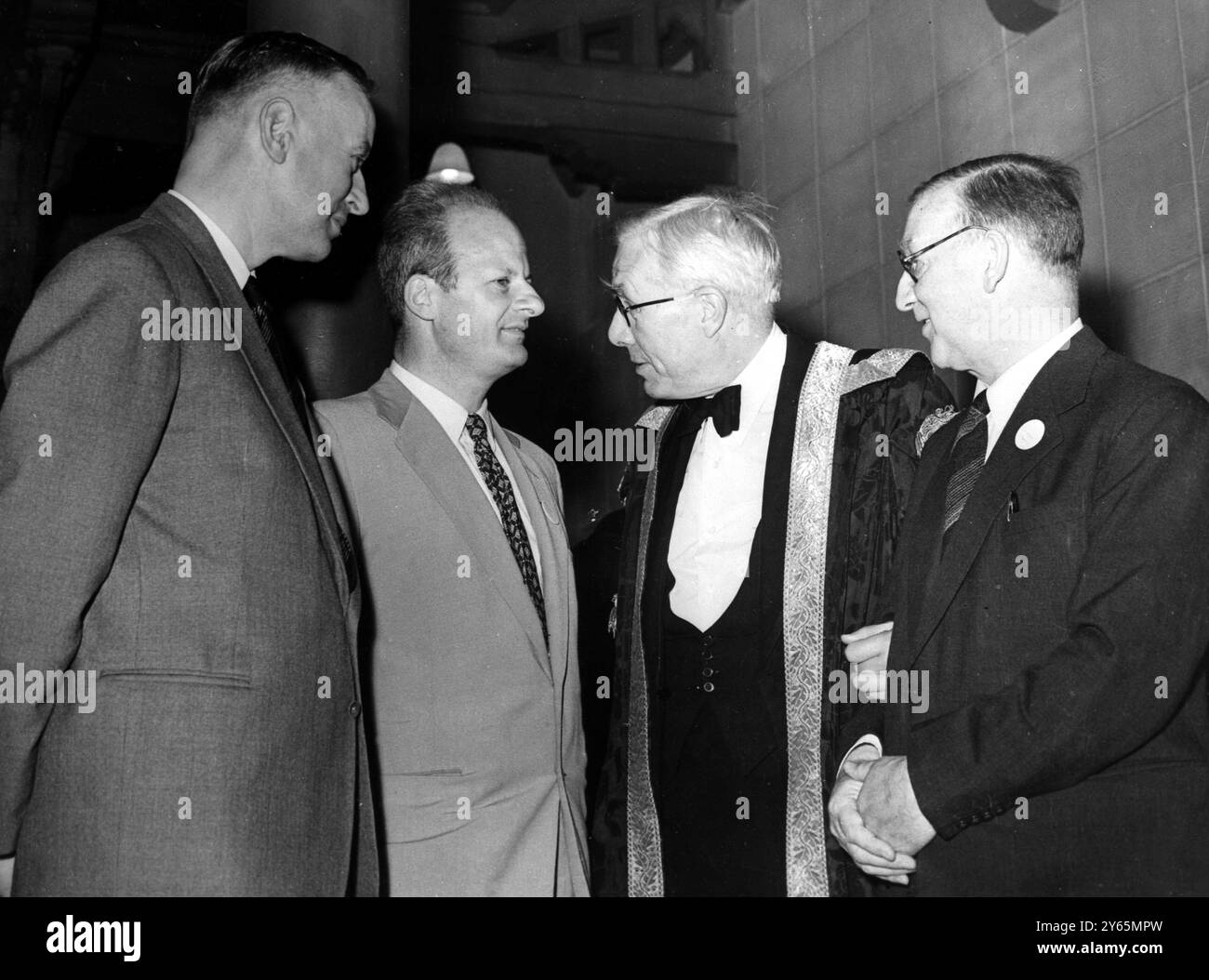 At a reception for the International Conference on Nuclear Physics are ...