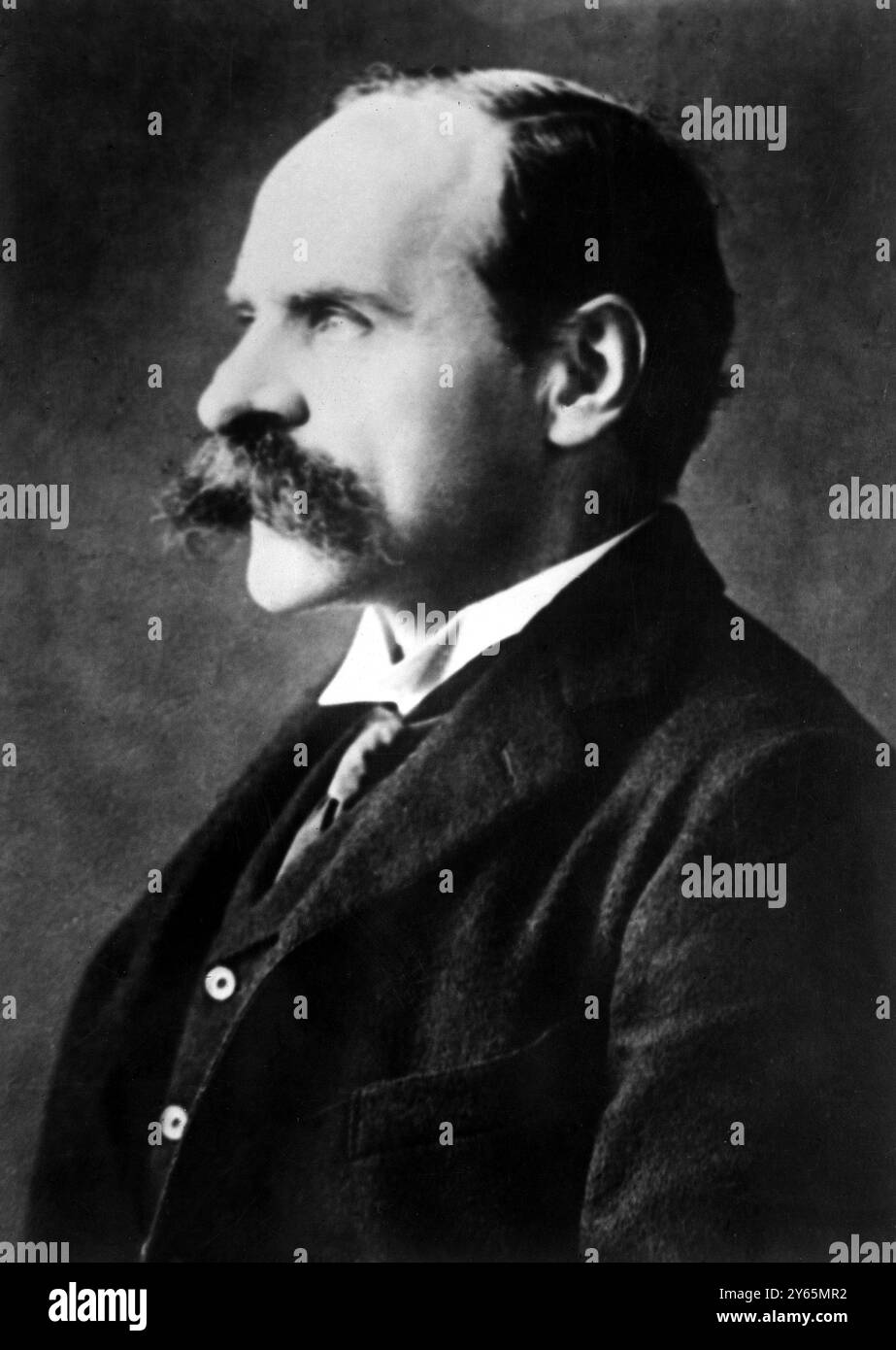 J S Haldane British Scientist 1925 Stock Photo - Alamy
