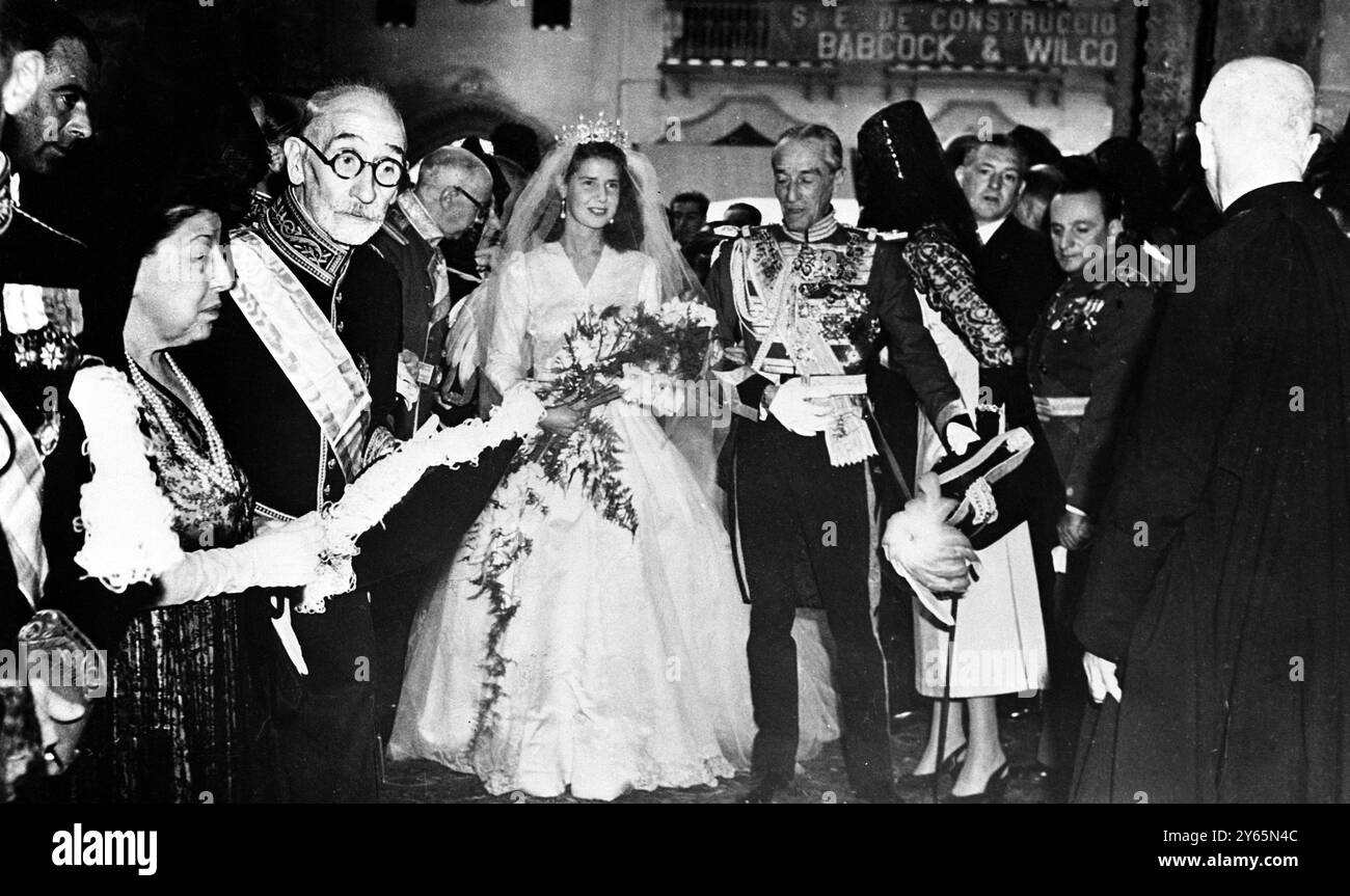 The Duke of Alba with his daughter Cayetana Fitz-James Stuart , Duchess ...