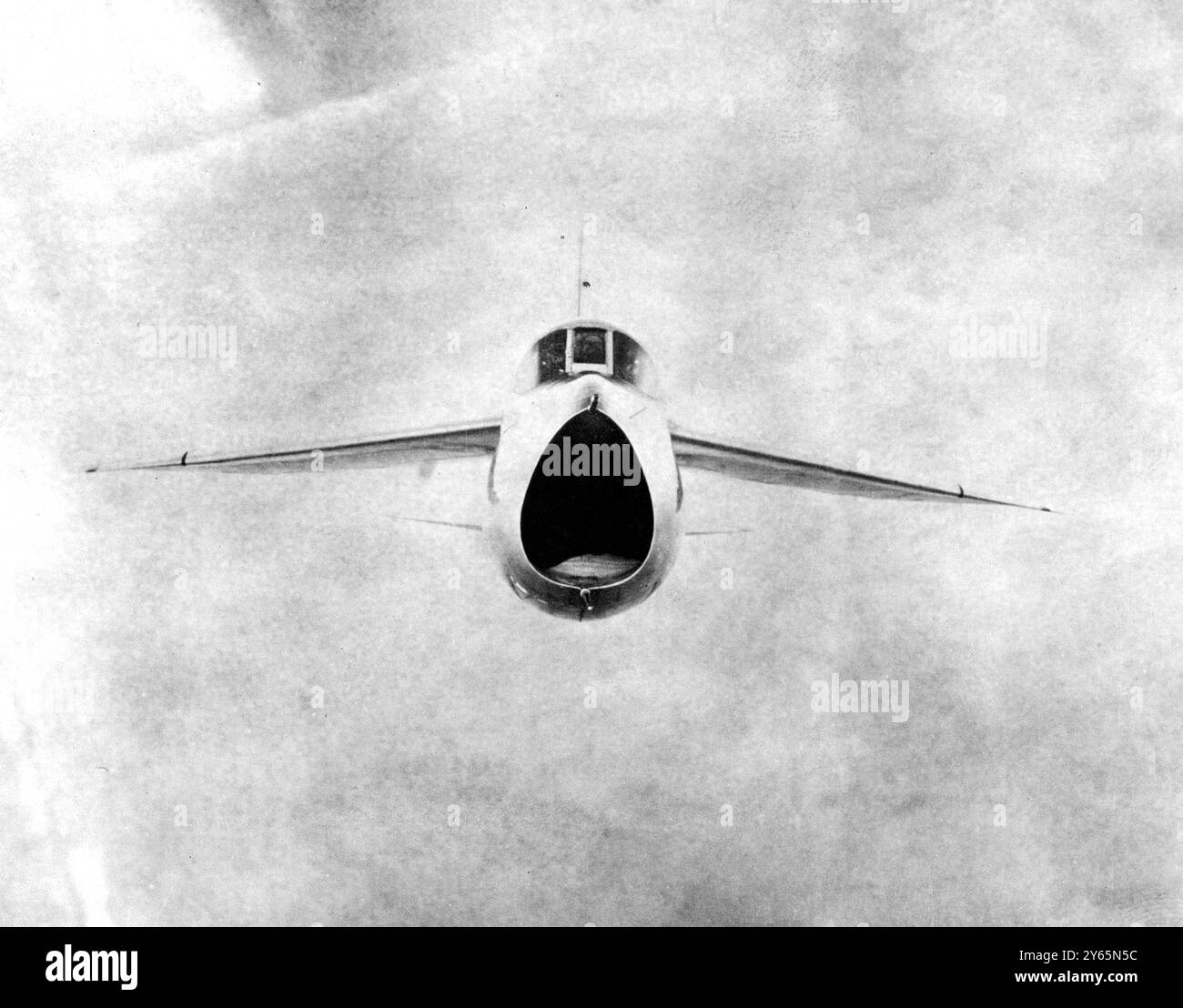 Britain's first supersonic fighter The English Electric P.1. aircraft ...