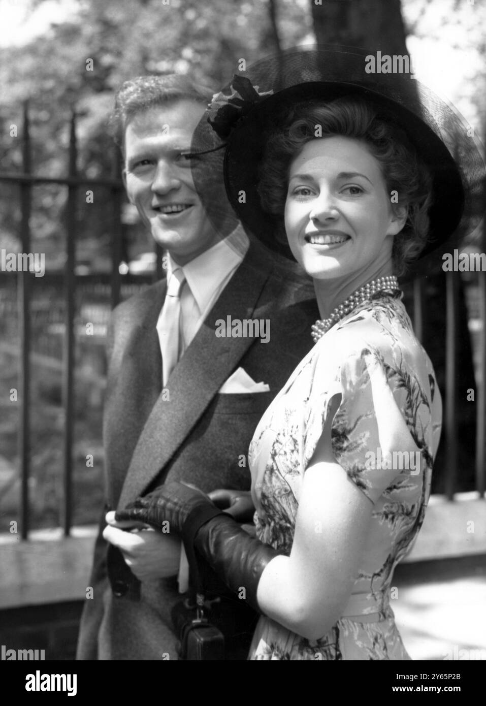 Glasgow - born actor Gordon Jackson with his bride , actress Rona ...