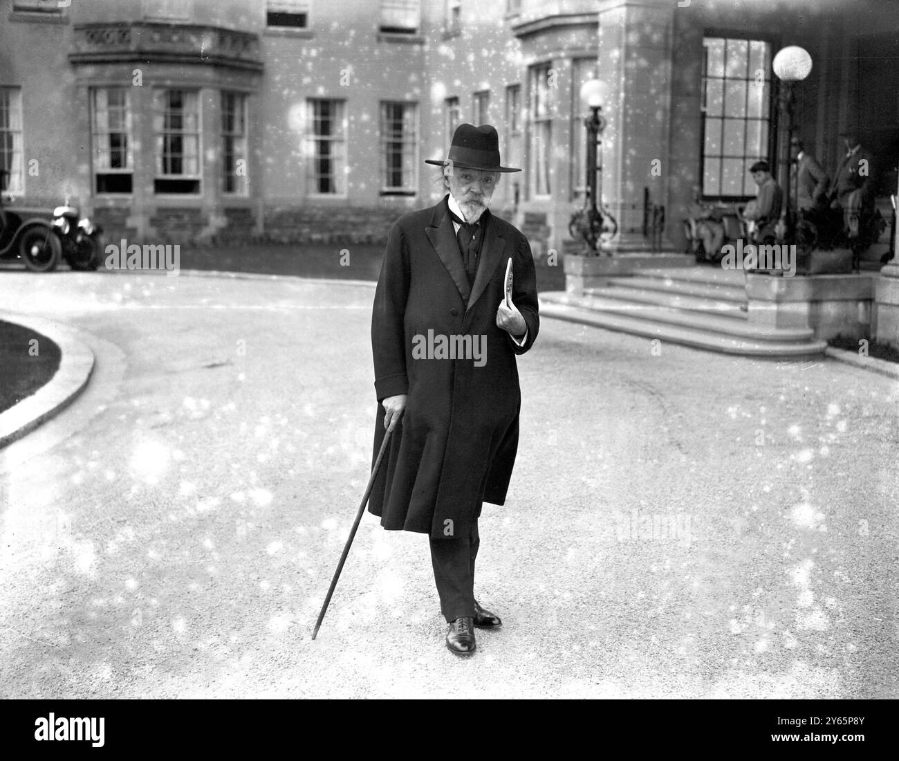 At the entrance to the Gleneagles Hotel , Sir Thomas Hall Caine . 1920s ...