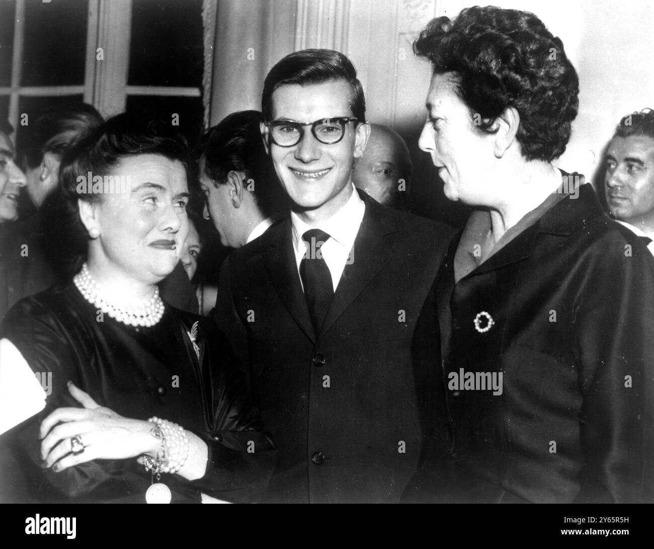 Yves saint laurent 1958 Black and White Stock Photos & Images - Alamy