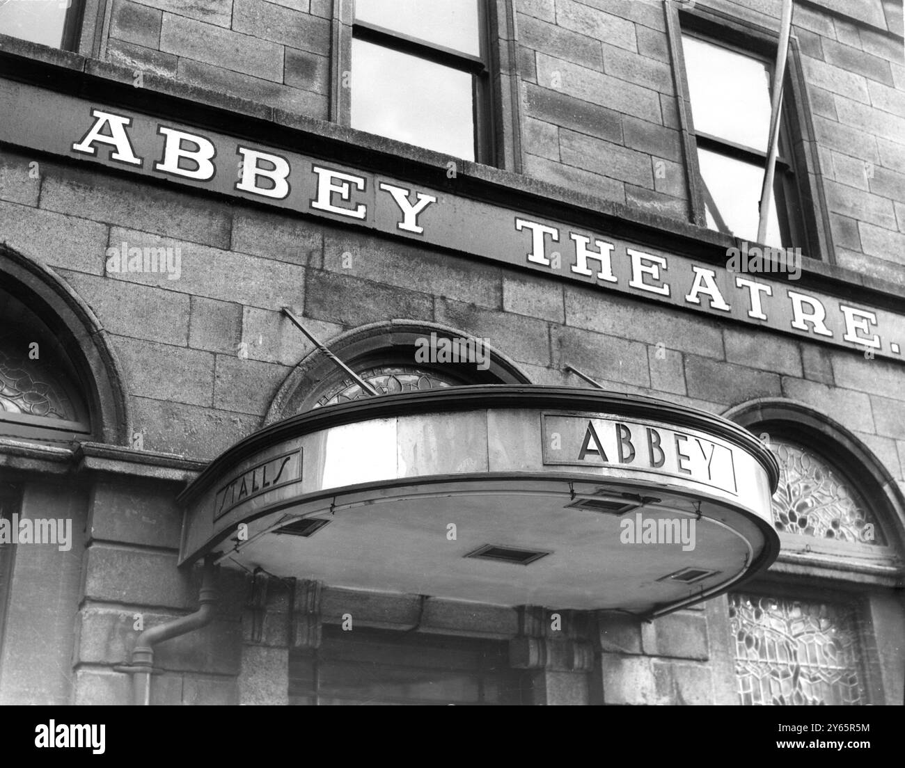 The abbey theatre dublin hi-res stock photography and images - Alamy