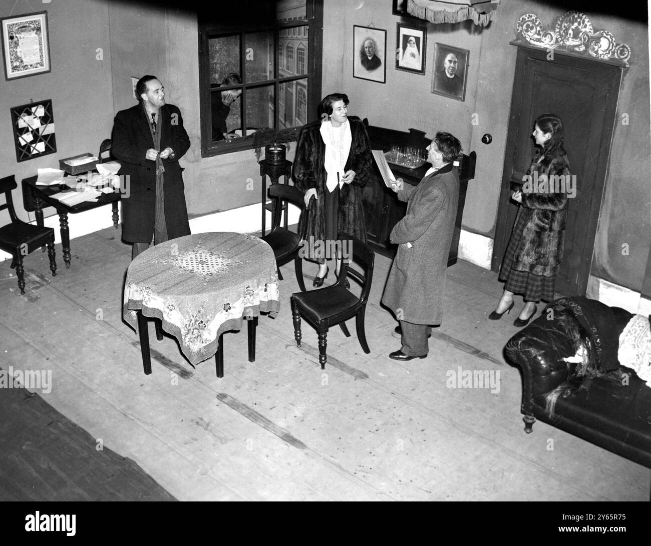 Dublin , Abbey Theatre , 1949 . As the balcony patrons see the play ...