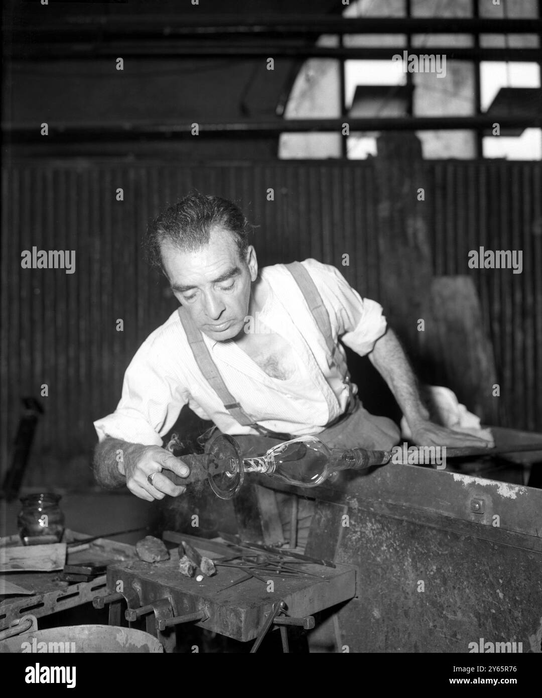 Collectors will have rare souvenirs of Coronation - exquisite goblets ...