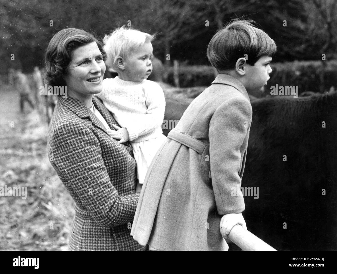 Mr Churchill ' s farm sale Mrs Mary Soames ( daughter of Winston ...