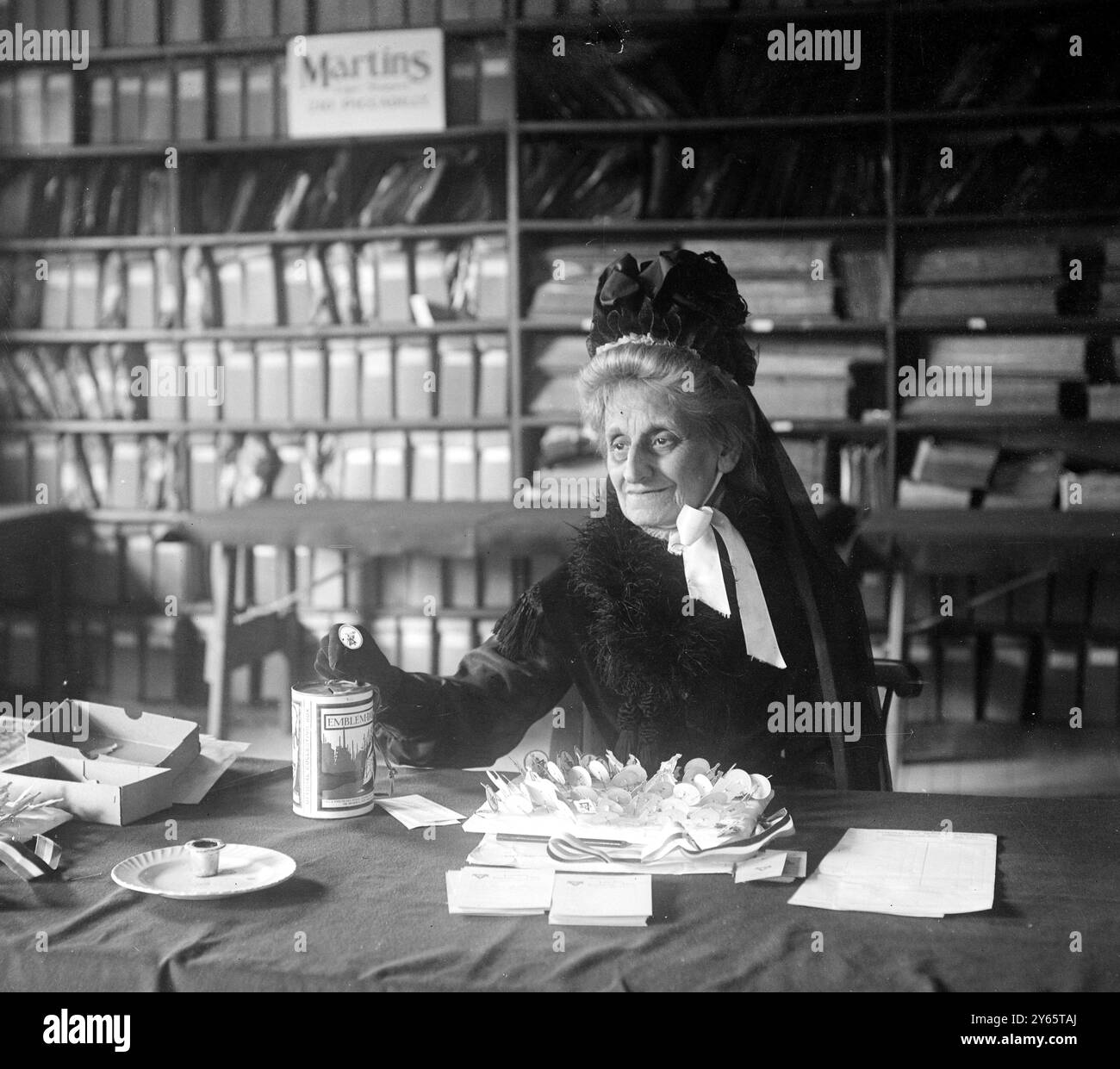 C sells Black and White Stock Photos & Images - Alamy