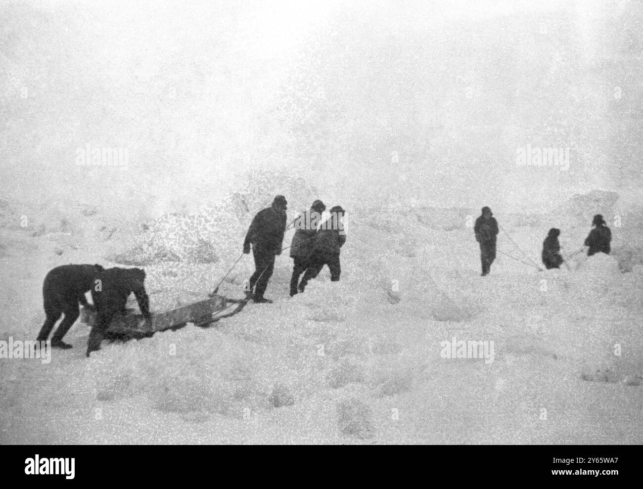 Doomed vessel hi-res stock photography and images - Alamy