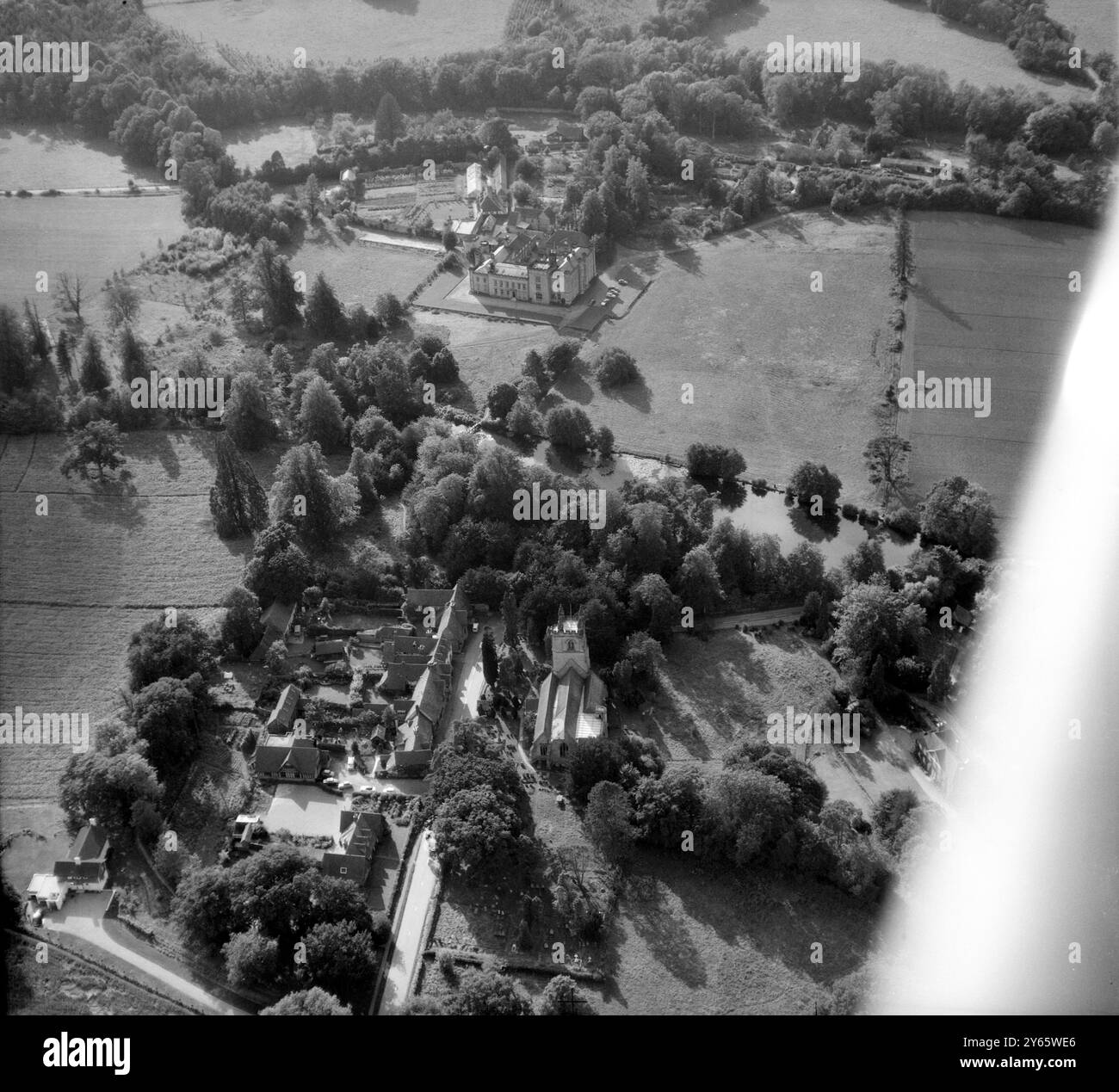 Chiddingstone village hi-res stock photography and images - Alamy