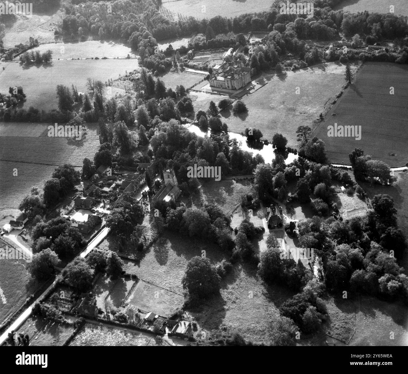 Chiddingstone village hi-res stock photography and images - Alamy