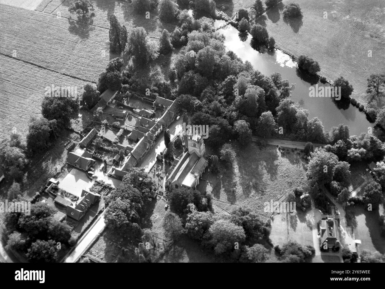 Chiddingstone village hi-res stock photography and images - Alamy
