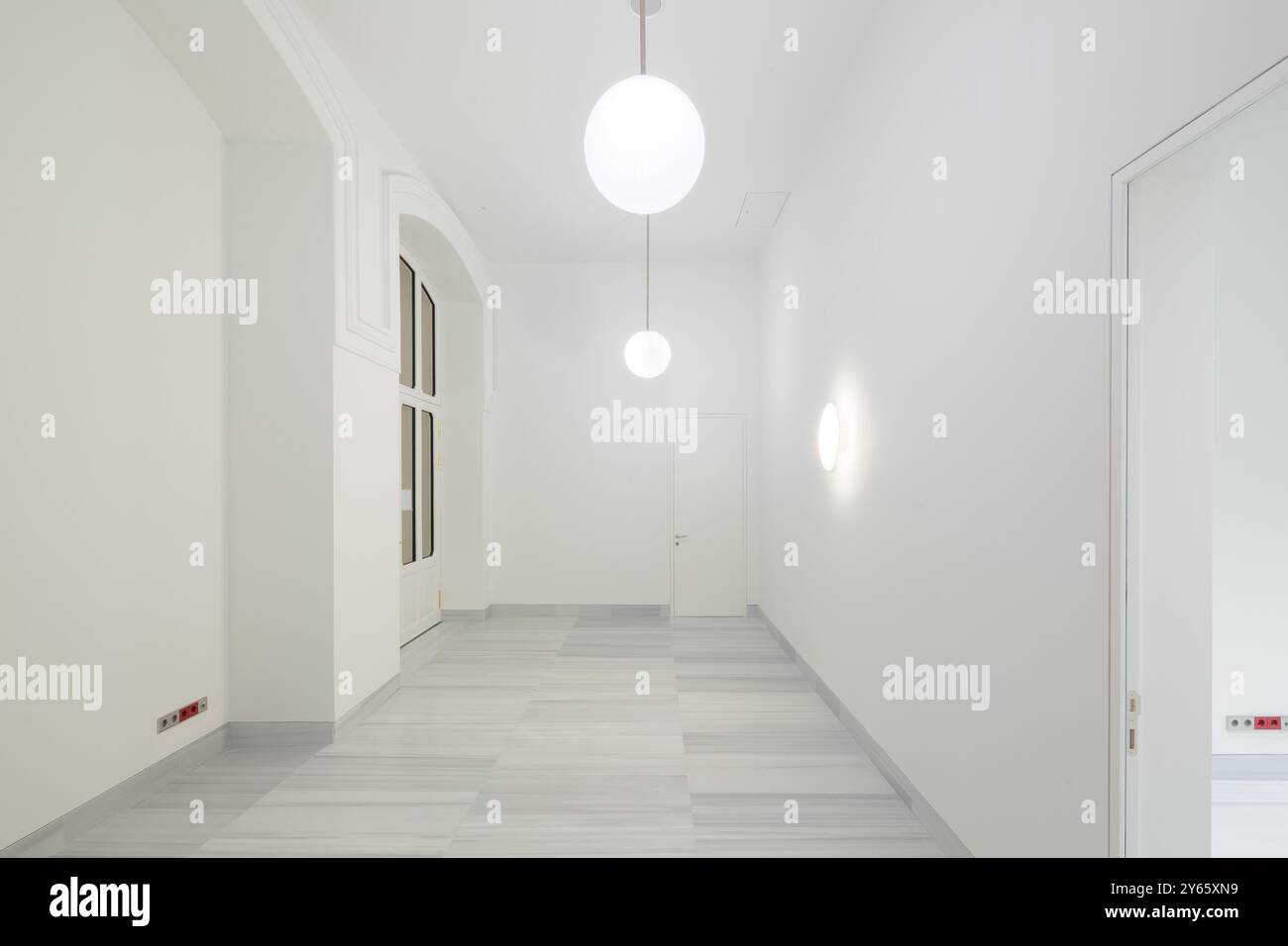 Well lit hallway featuring hi-res stock photography and images - Alamy