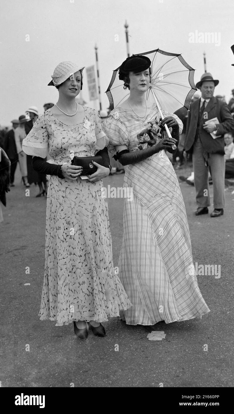 Ascot . Baroness De Stempel and Miss Joy Beaumont . 1933 Stock Photo ...