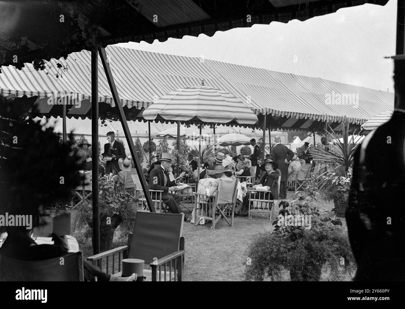 Ascot . The Cavalry Club Tent . 1933 Stock Photo - Alamy