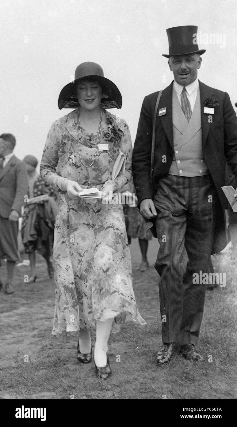 Colonel gentleman Black and White Stock Photos & Images - Alamy