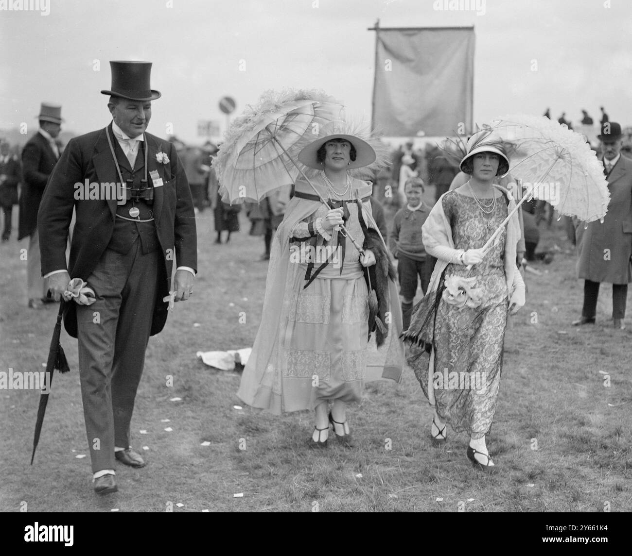 At the Royal Ascot race meeting - Mrs John Howeson and Miss Cleaver ...