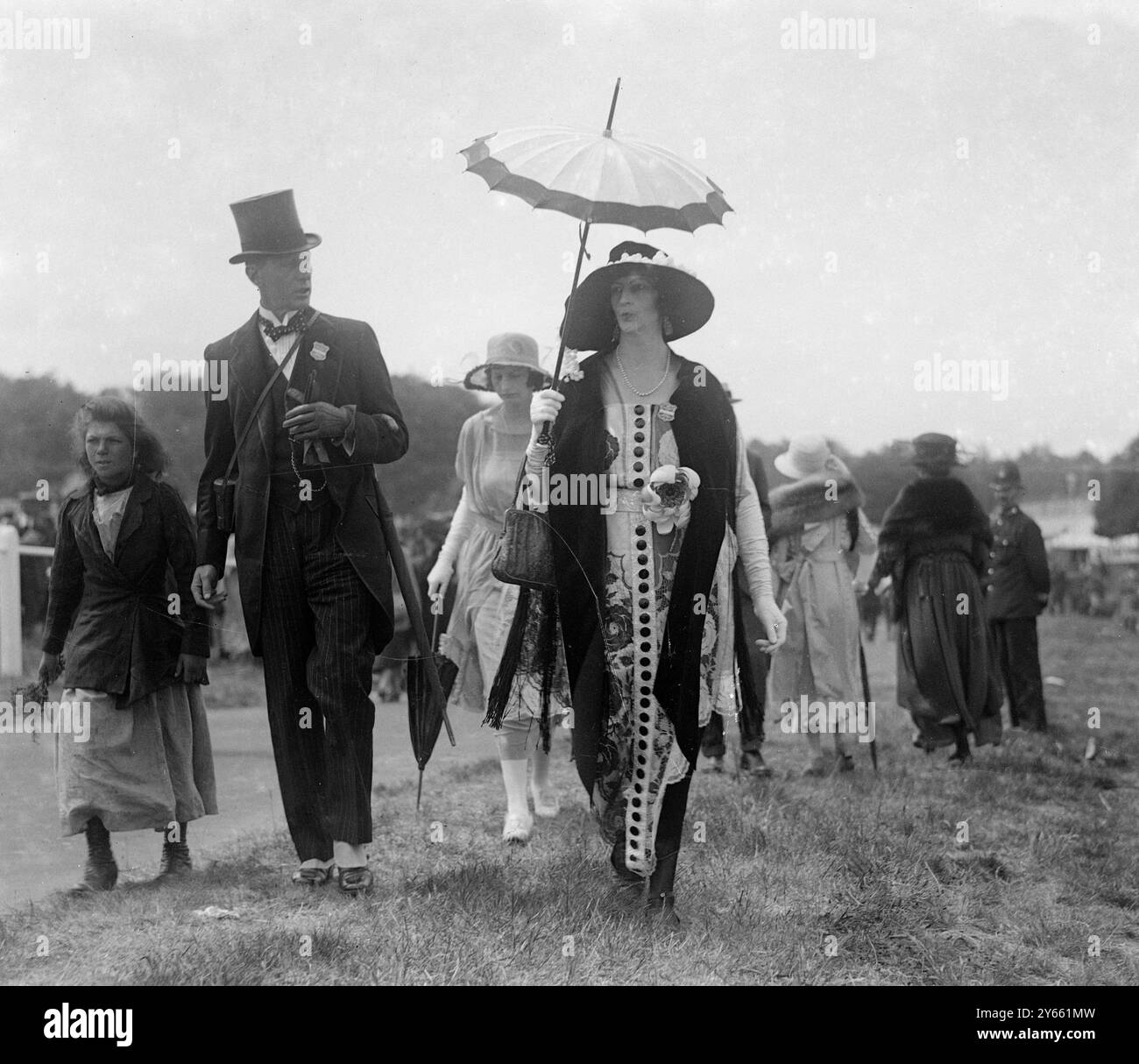 At the Royal Ascot race meeting - Mrs Faulkner Wallace . 1921 Stock ...