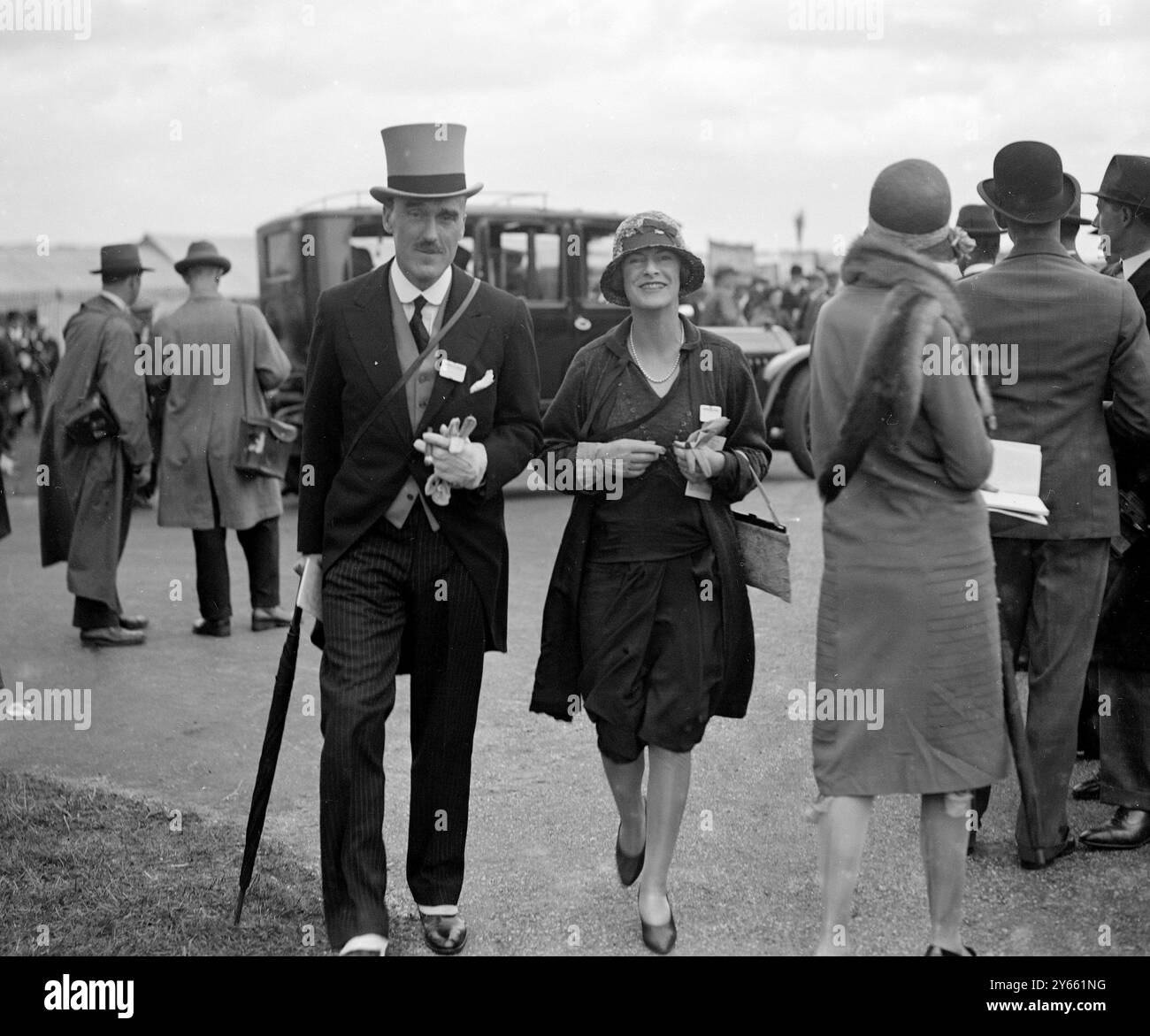 At the Royal Ascot race meeting - Major and Mrs John Hay Beith ( writer ...