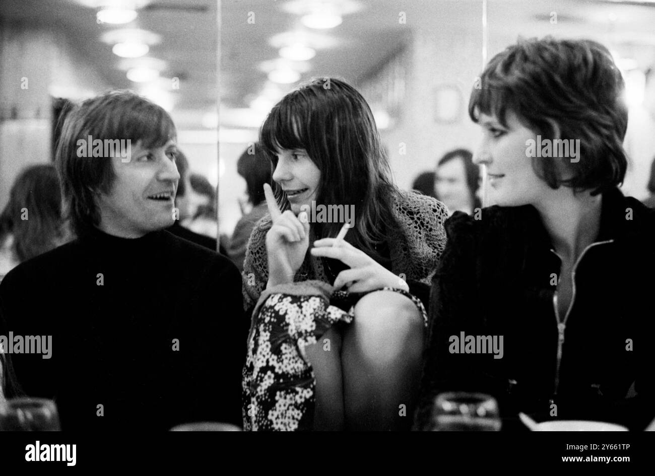 London, England, circa March 1972. Weekend Telegraph Magazine lunch, Patrick Ward photographer ...
