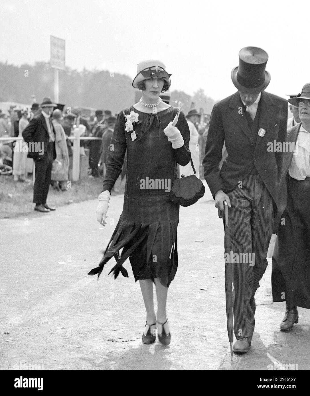 At the Royal Ascot race meeting - Lady Edwin Hay . 1925 Stock Photo - Alamy