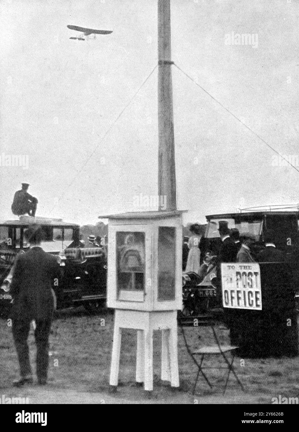 First aerial mail delivery in the UK from Hendon to Windsor Castle ...