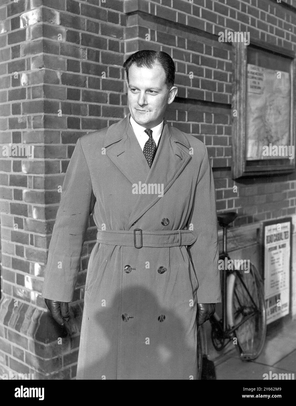 Crown pill Black and White Stock Photos & Images - Alamy