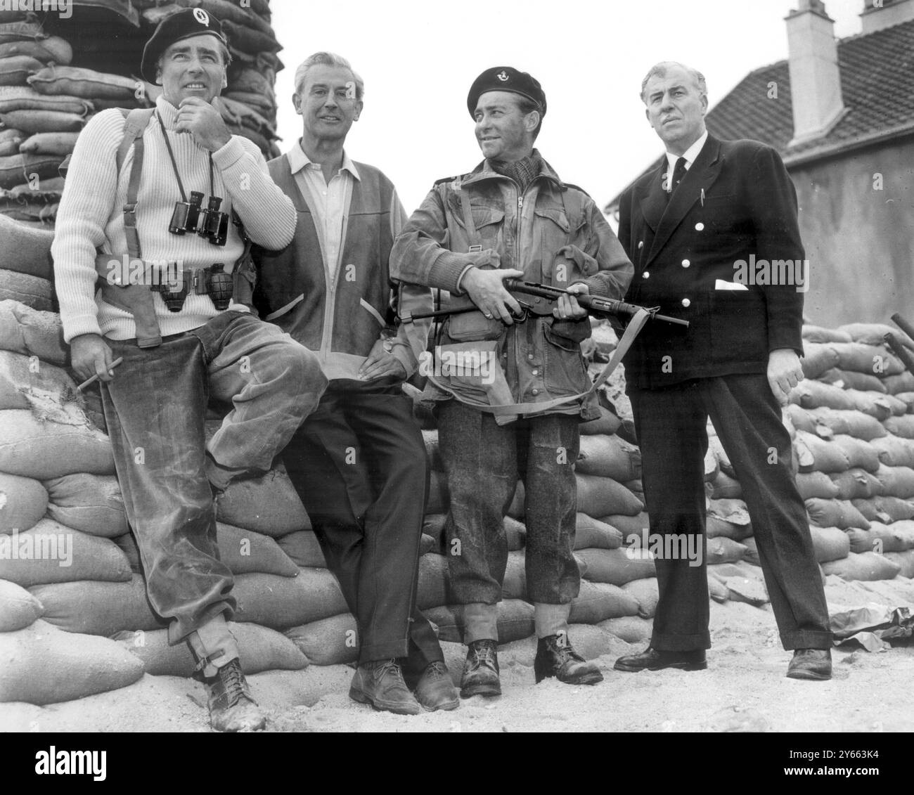 Ww2 actors hi-res stock photography and images - Alamy