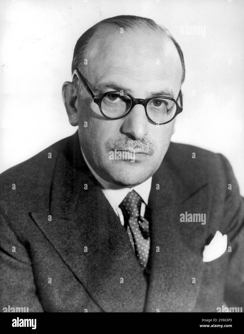 Michael balcon ealing studios Black and White Stock Photos & Images - Alamy
