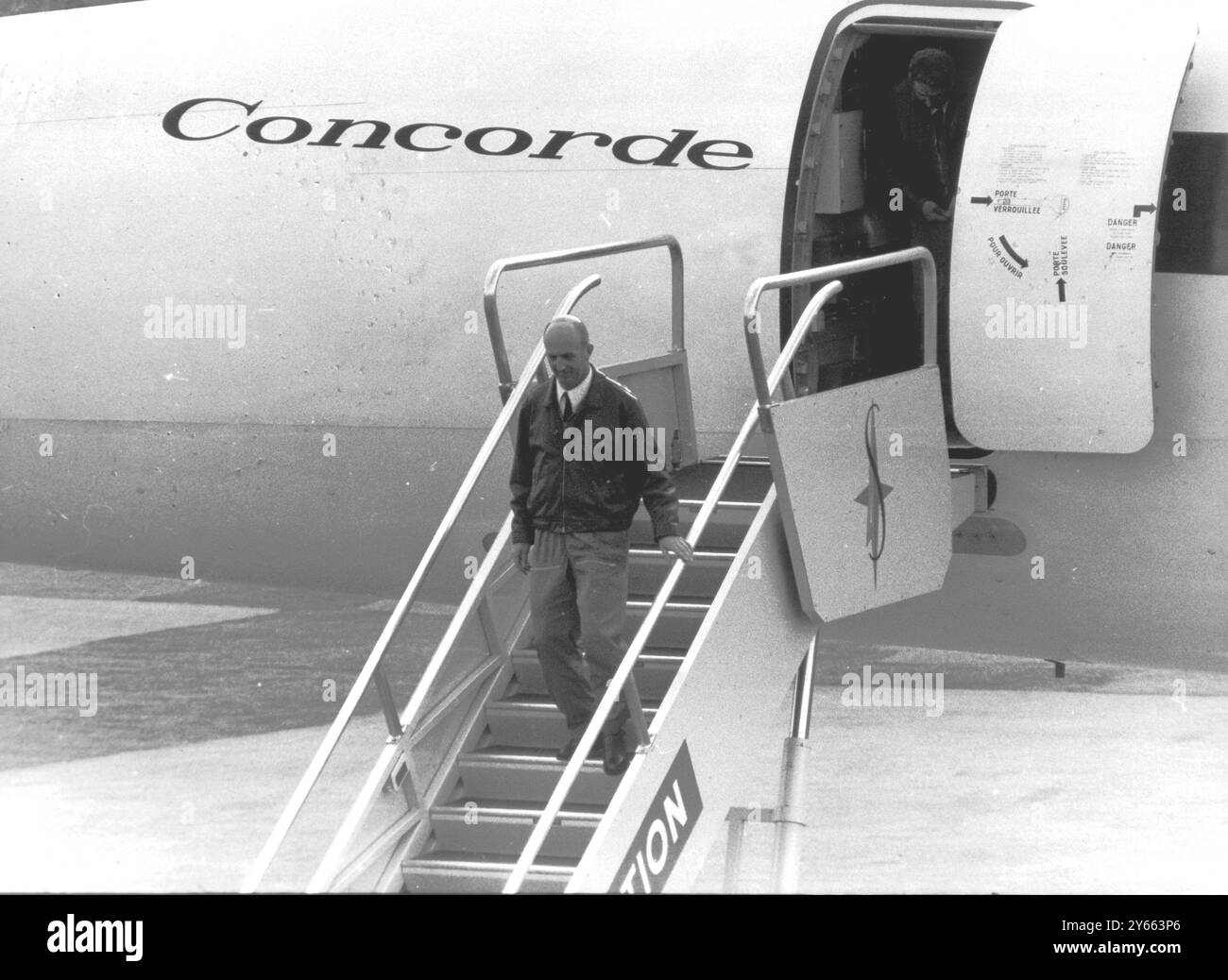 Sud aircraft Black and White Stock Photos & Images - Alamy