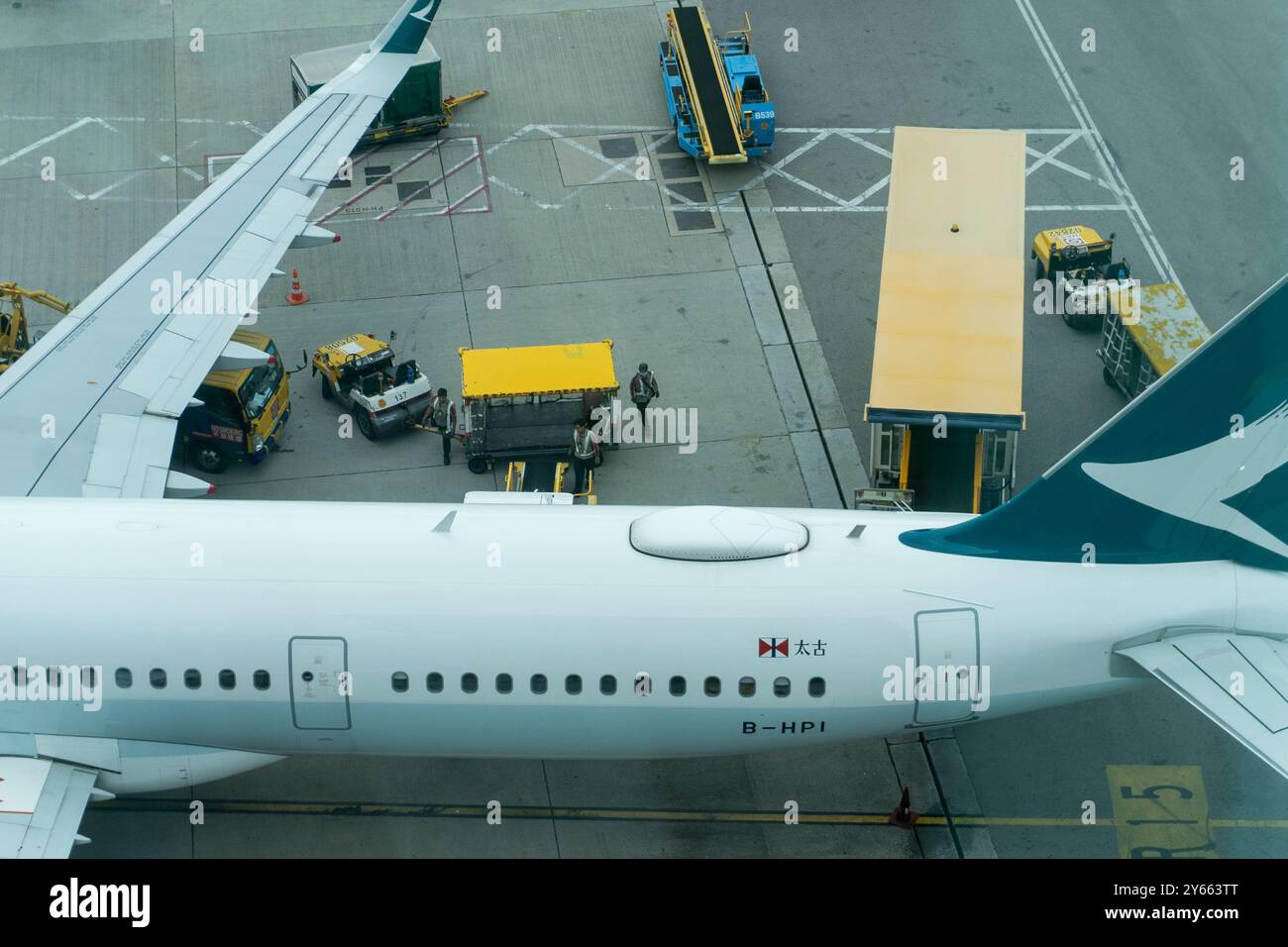 Cathay Pacific Airlines in Hong Kong international airport Stock Photo ...
