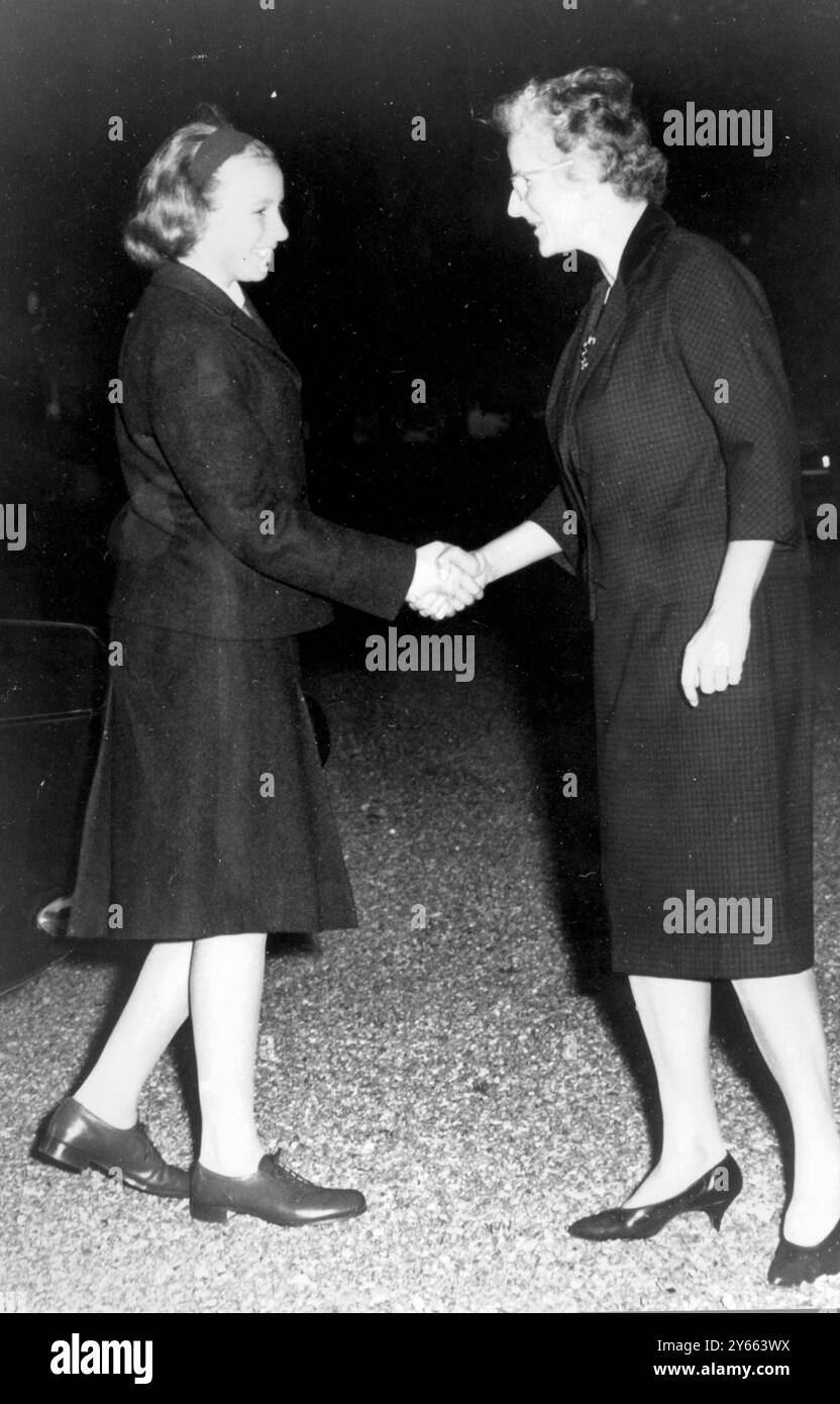 Beneden Kent 13 year old Princess Anne wearing her new blue uniform and ...