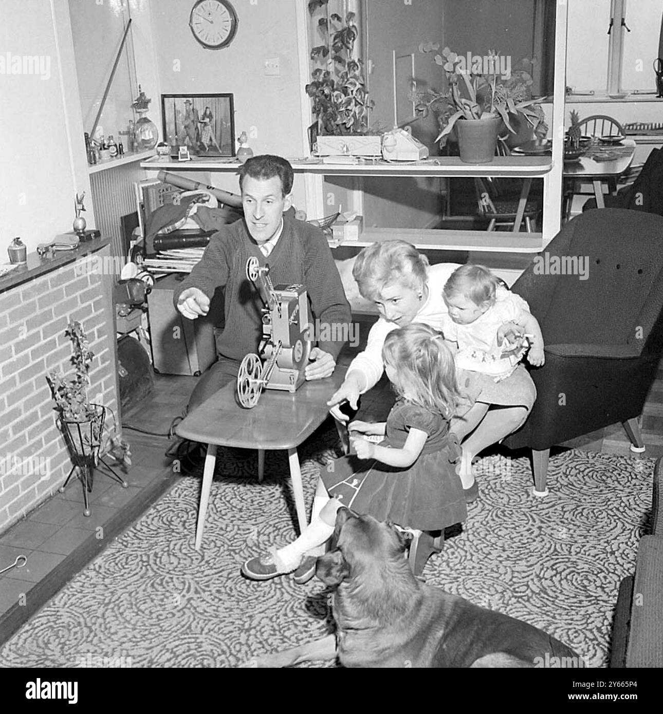 Bruce forsyth wife hi-res stock photography and images - Alamy