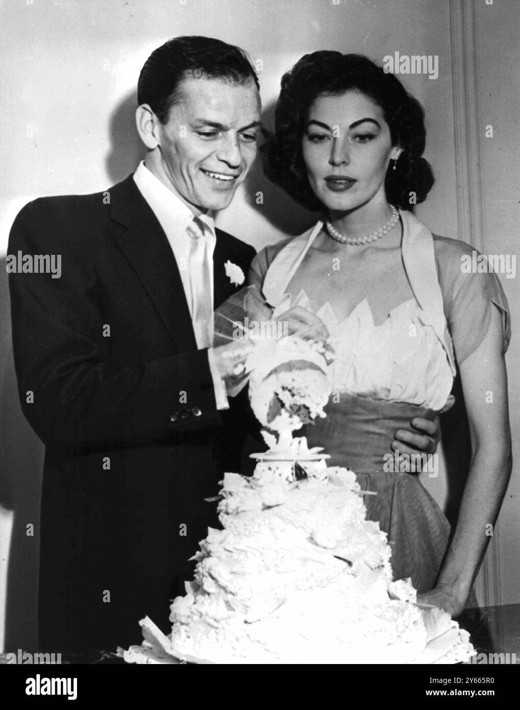 Frank Sinatra and Ava Gardner Stock Photo - Alamy