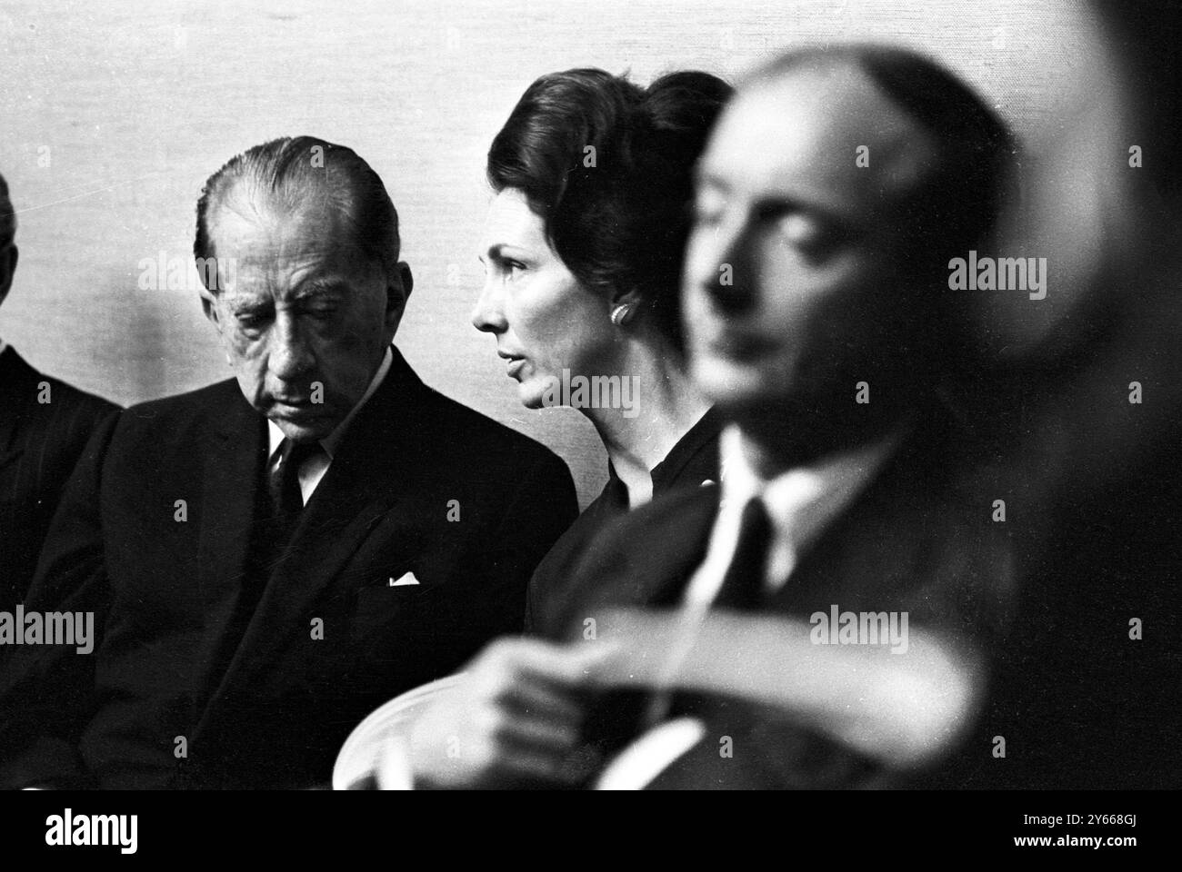 Paul getty hi-res stock photography and images - Alamy