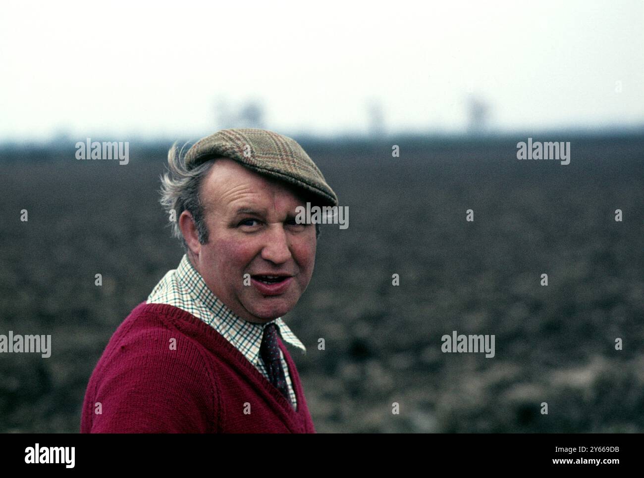 Farm Foreman Geoff Dixon , Lincolnshire , England . April 1979 Stock ...
