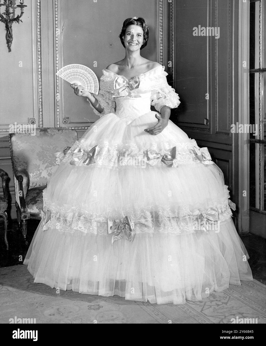 Replica of Worth Dress worn by Empress Eugenie. Dress comes from the ...
