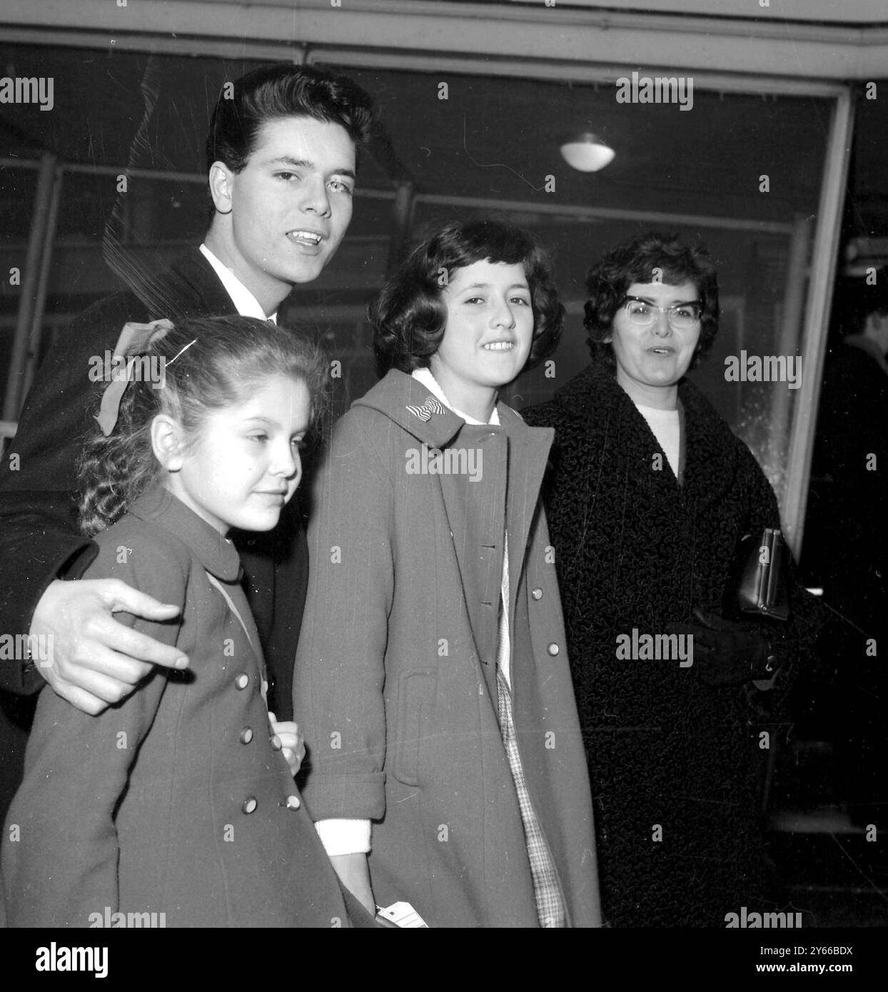 Singer Cliff Richard and his sister jacqueline, aged 13, Joan, aged 10 ...