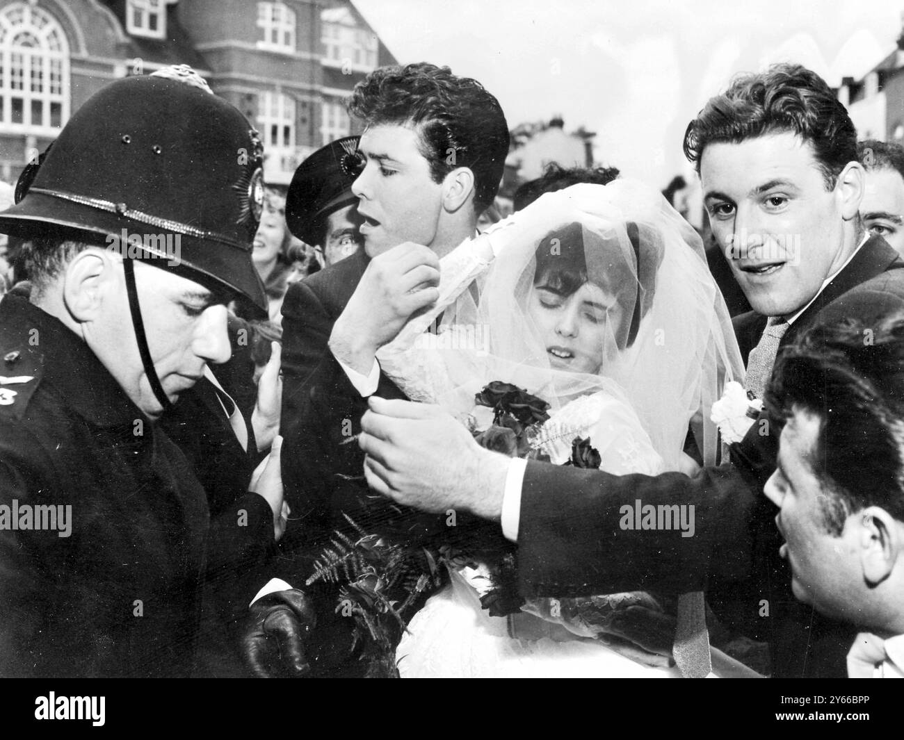 Singer cliff richard hi-res stock photography and images - Alamy