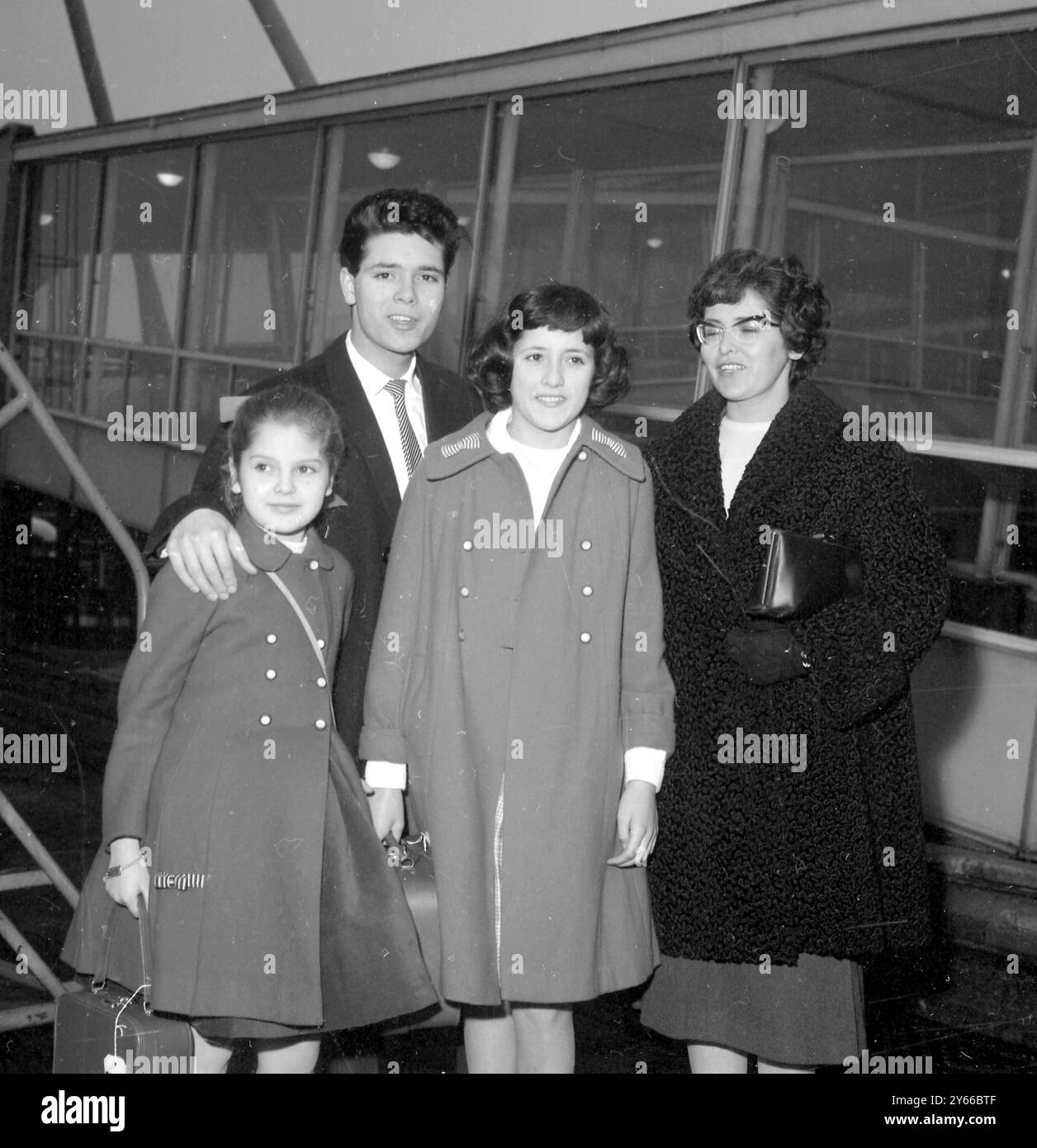 Singer Cliff Richard and his sister Jacqueline, aged 13, Joan, aged 10 ...