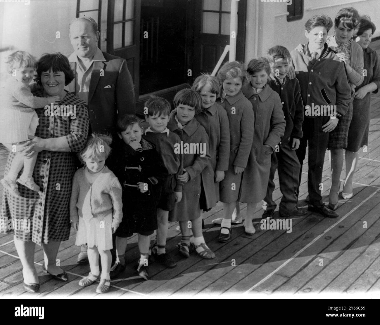 Mr and Mrs Fred Burgin with their family of 12 children to arrive at ...