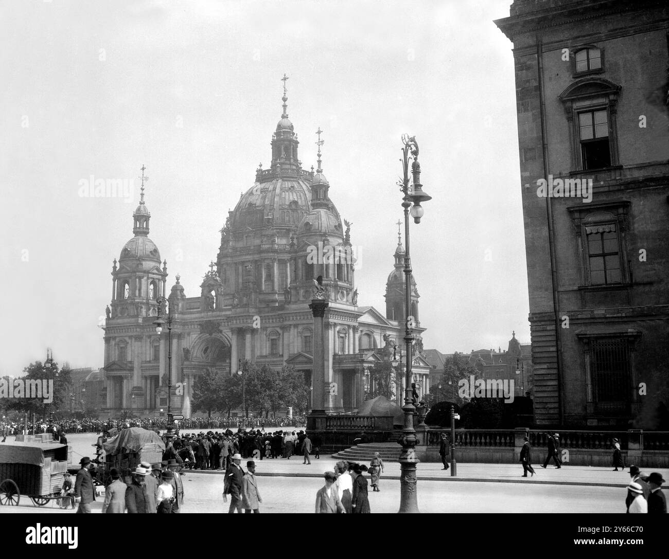 1920's Berlin Cathedral Stock Photo - Alamy