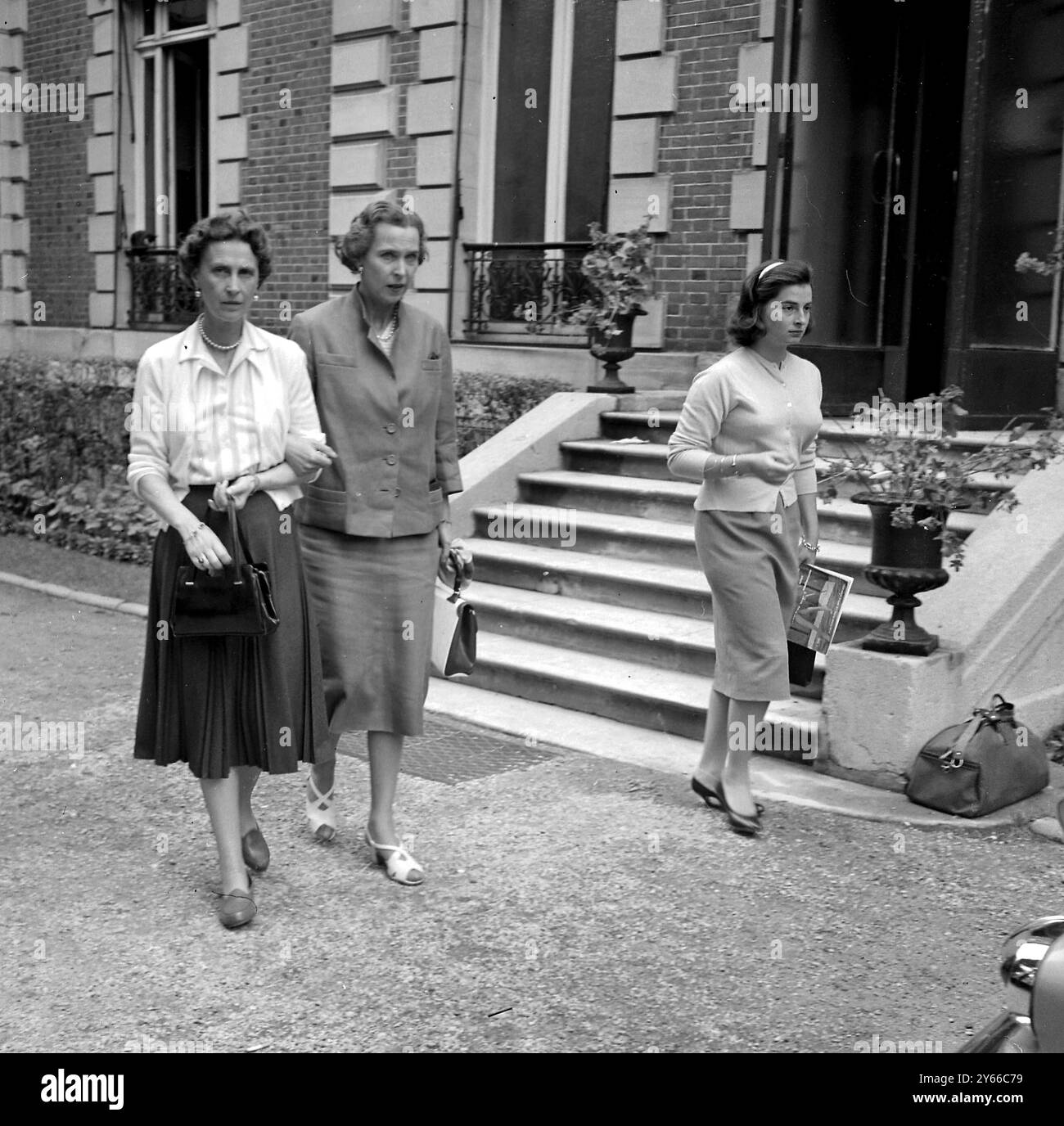 Princess Olga of Yugolsavia, former Queen Marie Jose of Italy, and ...