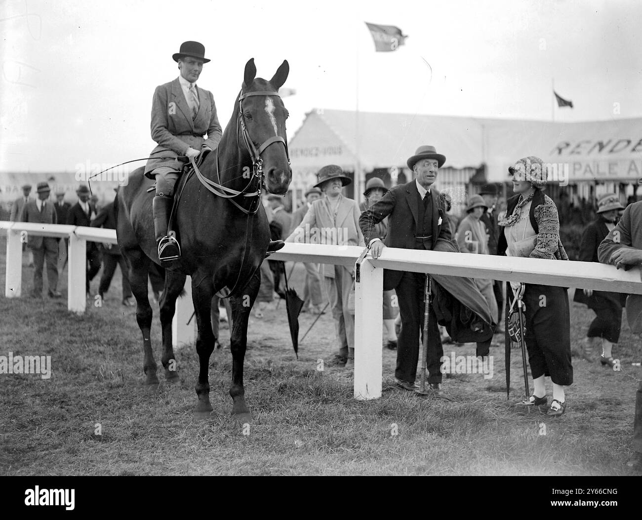 The Royal Show at Leicester. Miss Augusta Hamilton (mounted) chatting ...