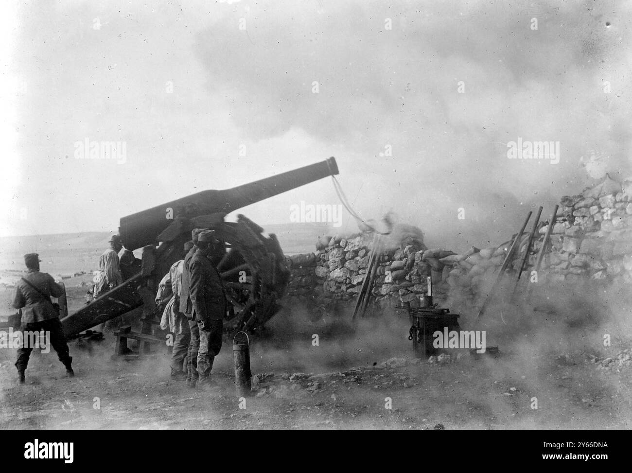 Italian Army Italian Gun in Torco-Italian War. 1915 Stock Photo - Alamy