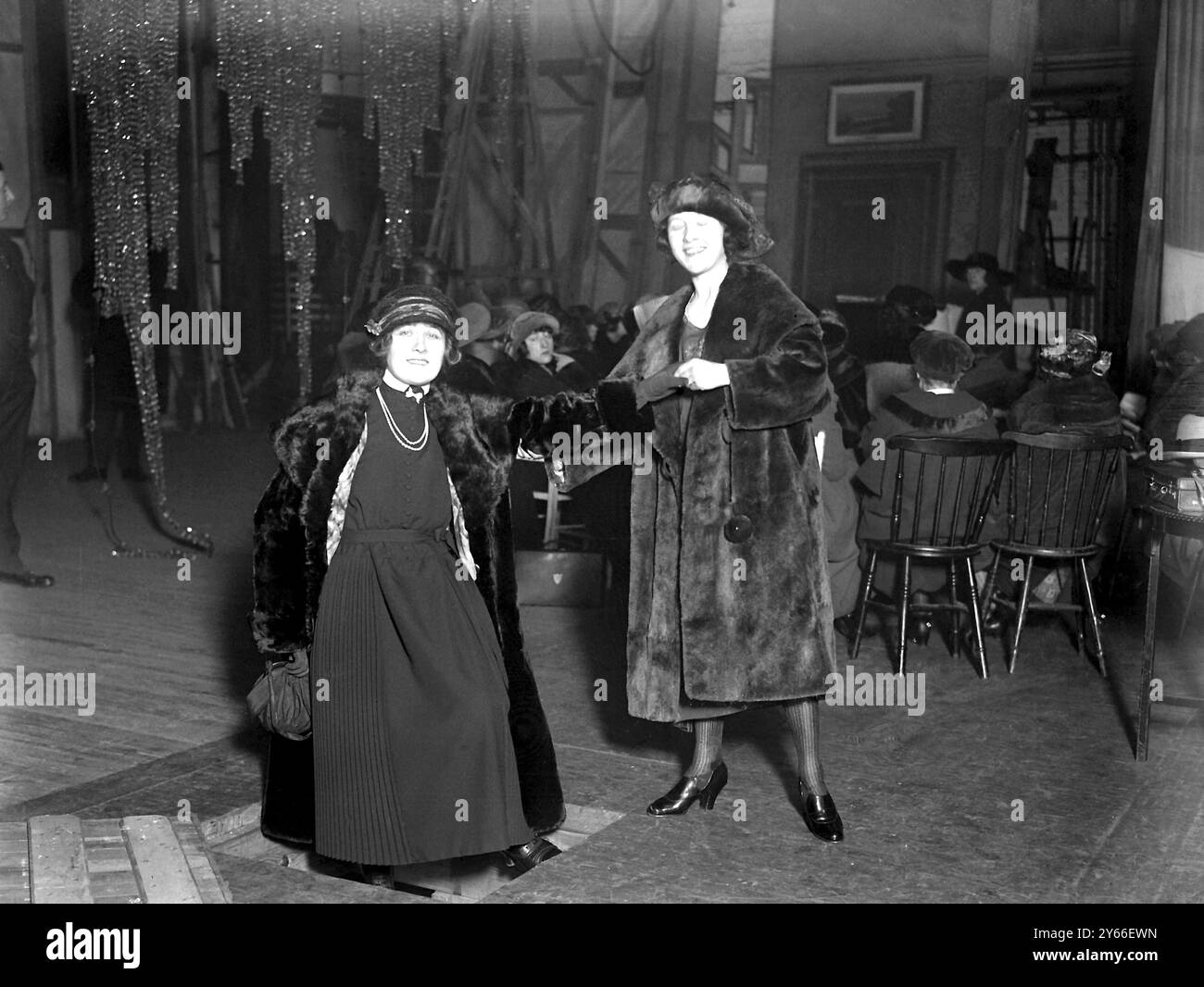 Phyllis Dare (princess) and Elisie Prince (Aladdin) rehearsing The ...