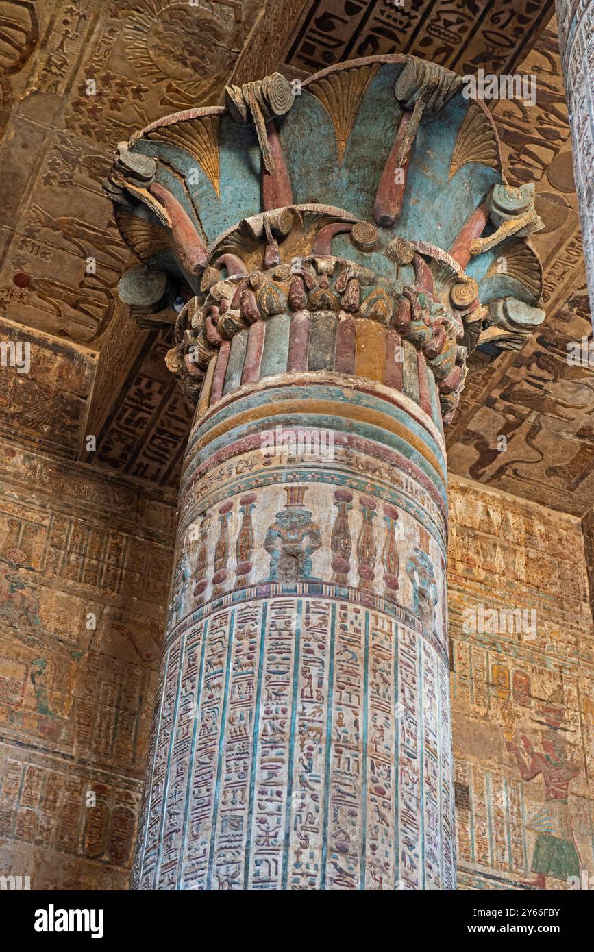 Colorful ancient egypt carvings hi-res stock photography and images - Alamy